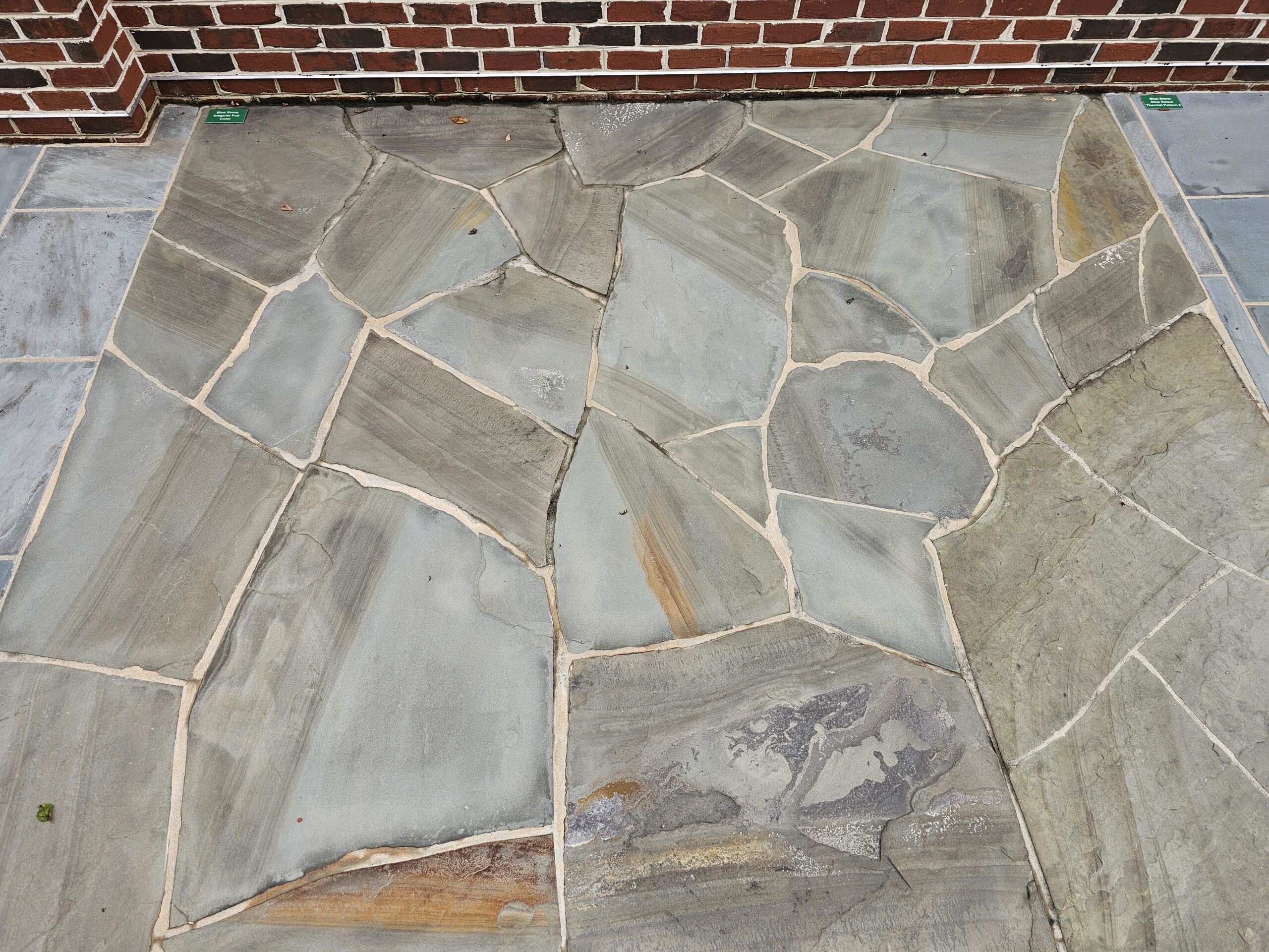 Irregular Full Color Bluestone - Riverside Brick